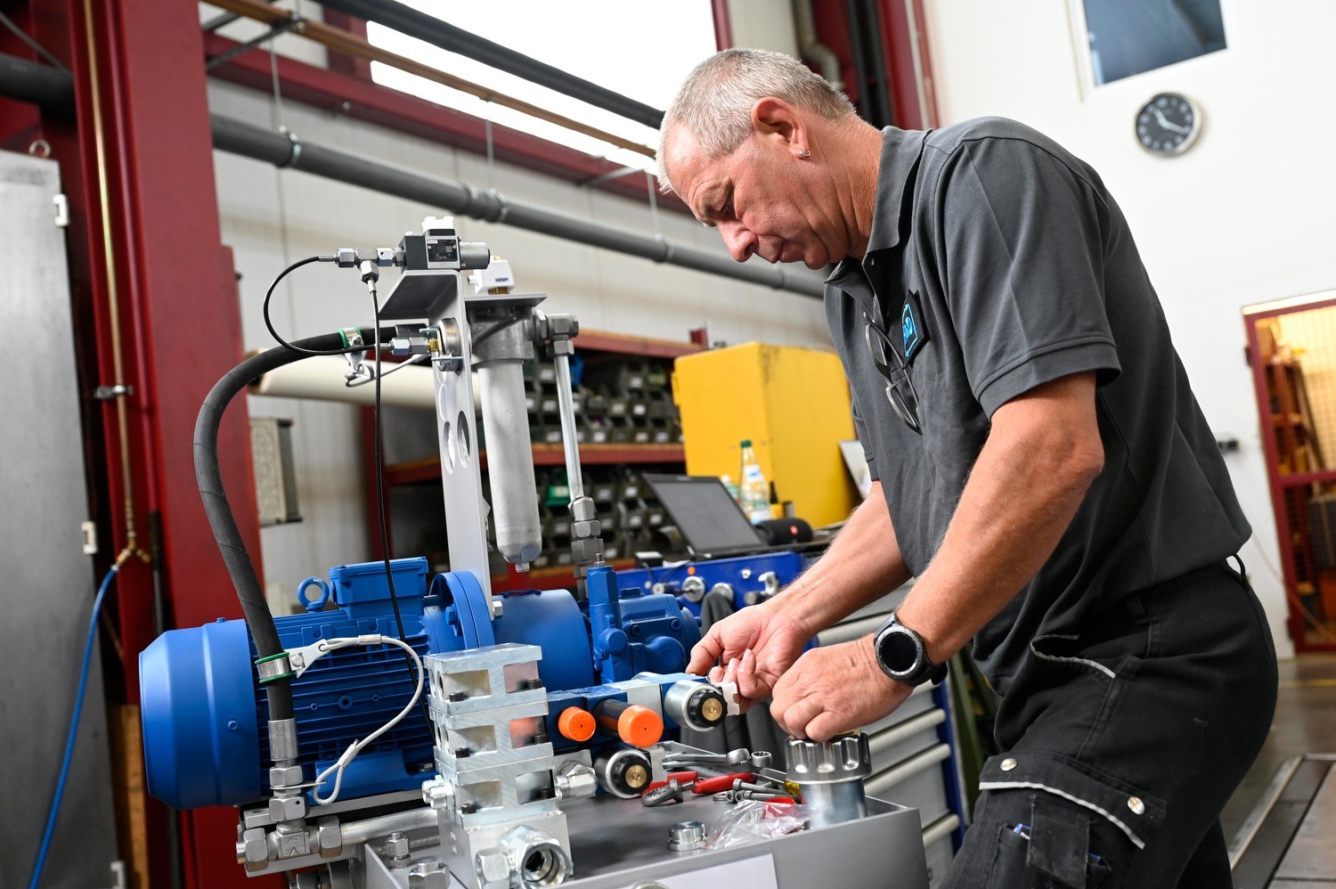 Leistungen – Dienstleistung im Bereich der Mechanik/Elektrik ...